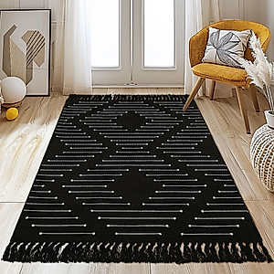 Tritard Boho Washable Area Rug 3x5 - Lightweight Woven Cotton Entryway Bedroom Throw Rugs with Tassels, Thin Farmhouse Moroccan Carpet for Kitchen, Bathroom, Entrance, Living Room, Black and White