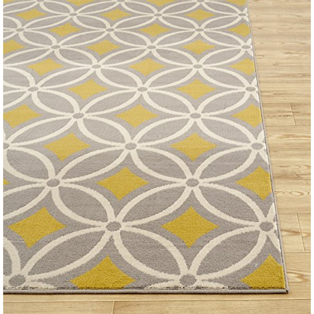 Contemporary Trellis Chain Gray-Yellow 5' X 7' Area Rug
