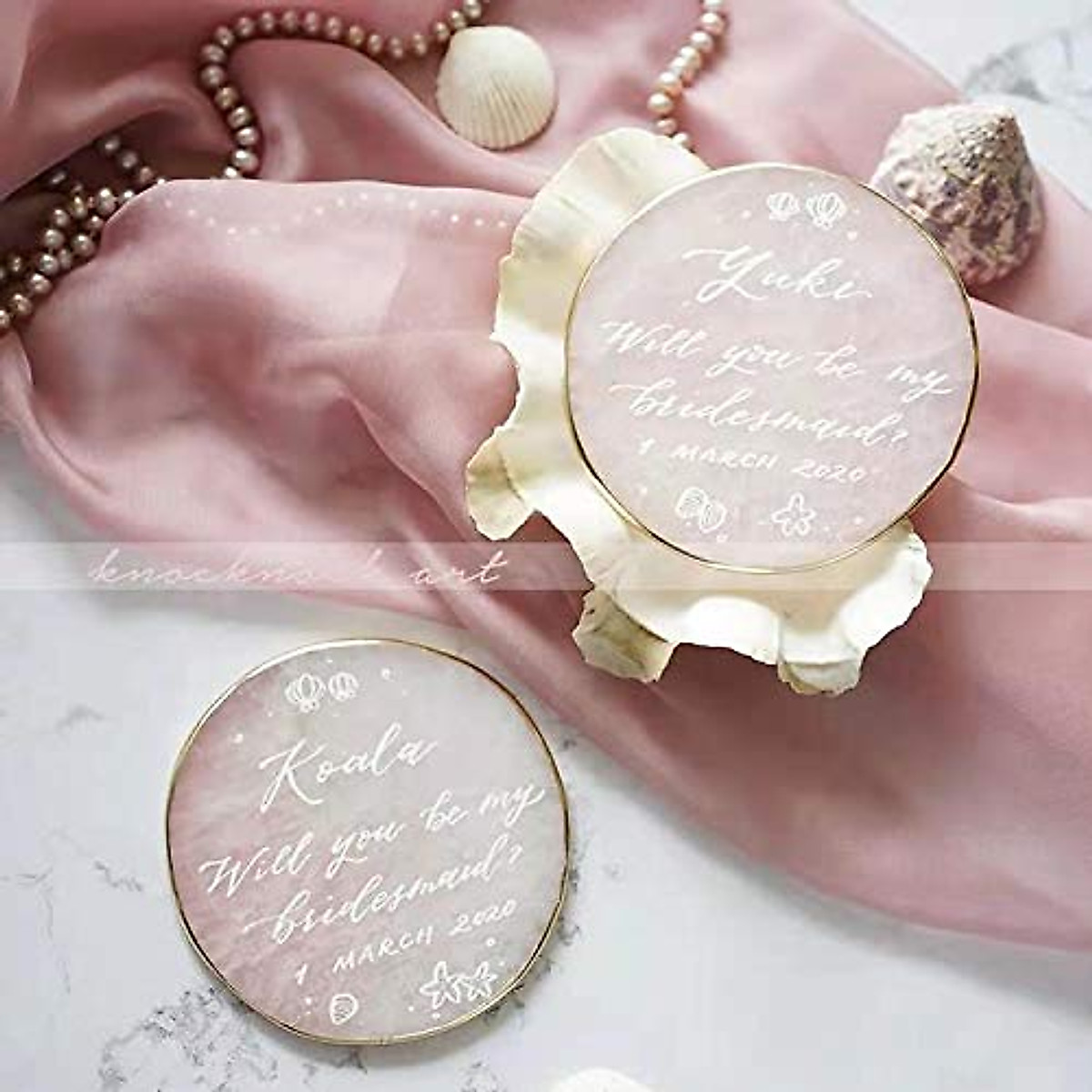 Rose Quartz Coaster Single with Stand (1Pcs),Pink Round Agate Coaster for Drinks,Natural Rose Crystal Stone with Golden Edge, Gemstone Geode Decor Gifts (1)