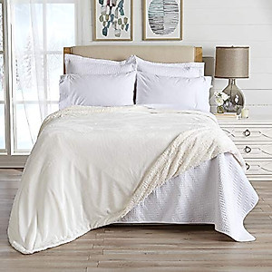 Great Bay Home Sherpa Fleece and Velvet Plush Full/Queen Throw Blanket White | Thick Blanket for Fall and Winter | Cozy, Soft, and Warm Fleece Throw Blanket | Cielo Collection