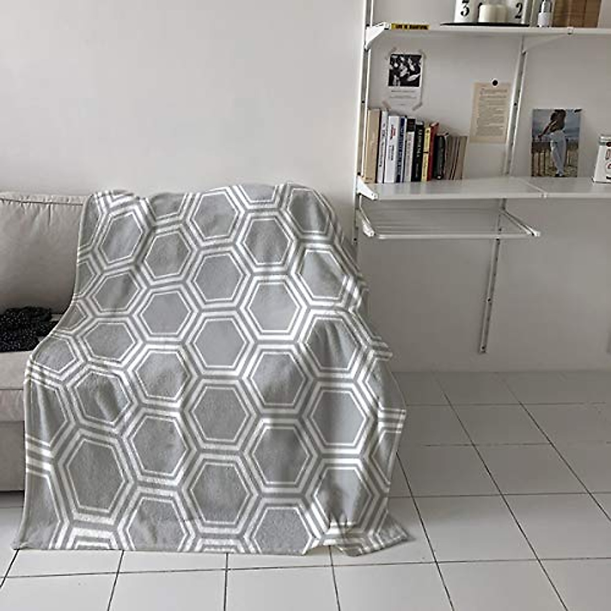 applebless Fleece Throw Blanket Hexagon Pattern Breathable Cozy Warm Flannel Plush Blanket Geometric Lightweight Fluffy Fuzzy Throw Blanket for Bed/Couch/Car (60 x 80 inch)