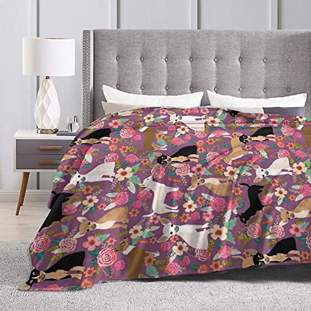 HAZIMCS Flannel Fleece Plush Throw Blanket,Chihuahua Dog Breed Floral pet Gifts Perfect Present Pattern Throw for Spring Recliner, Air Conditioning Blanket Quality Washable 50x40 inch, Black