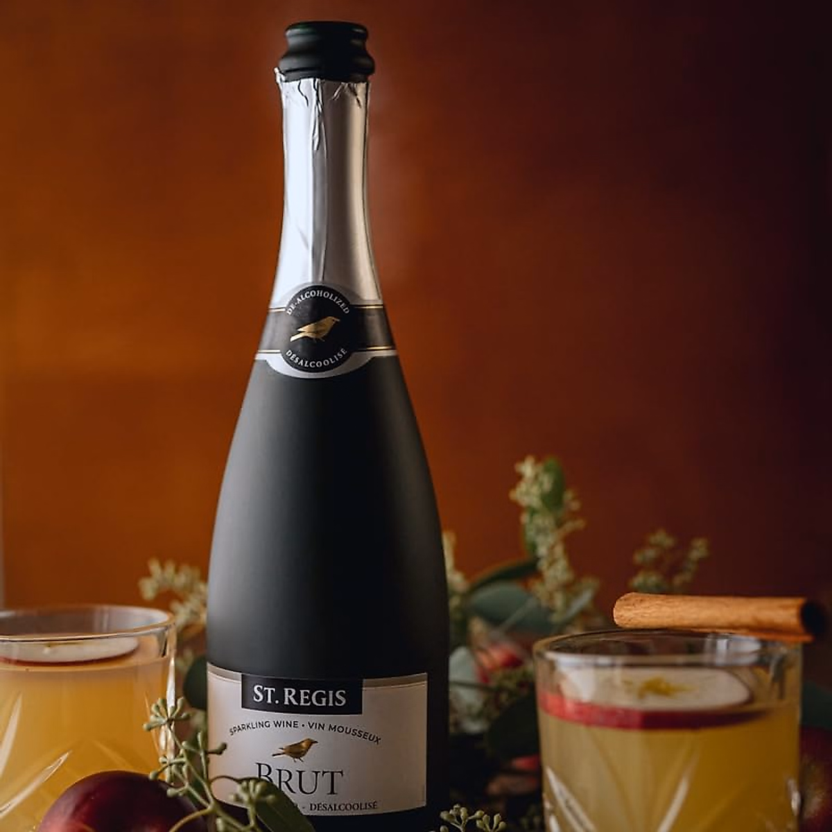 ST. REGIS Non-Alc Brut Champagne 25.4 Fl Oz (1 Pack) - Low Calorie & Low Sugar - Golden Yellow Fruity and Citrus Rich Flavor from North of Spain Vineyards - Paleo Diet