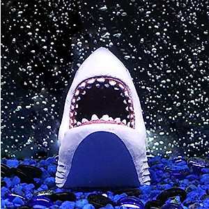 Penn-Plax Jaws Officially Licensed 2-Piece Aquarium Ornament Bundle – Includes Boat Attack and Shark Swim-Through – Small