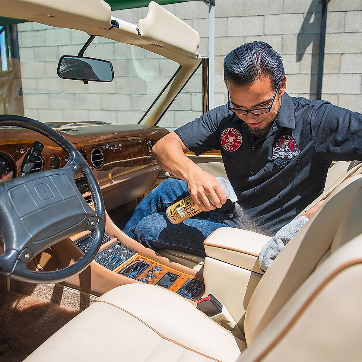 Chemical Guys SPI_208_04 Colorless and Odorless Leather Cleaner (4 oz)