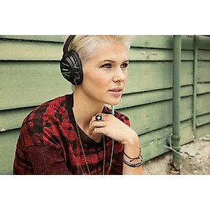 Bose SoundTrue Headphones Around-Ear Style, Black/Mint