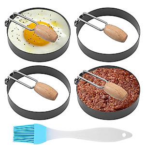 4Pcs Egg Rings With Wooden Handle, 3.5 Inch Egg Rings for Frying Eggs Stainless Steel Fried Egg Cooker Ring With Oil Brush Nonstick Griddle Egg shaper Ring Mold for Breakfast Sandwich English Muffins