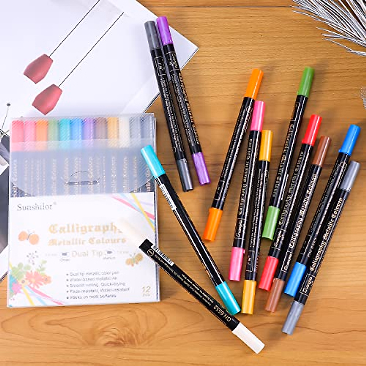Sunshilor Calligraphy Metallic Marker Pens Dual Tip Chisel and Medium Point Pens for Black Paper, Rock Painting, Easter Egg, Halloween Pumpkin, Card Making, Metal, Ceramics, Wine Glass