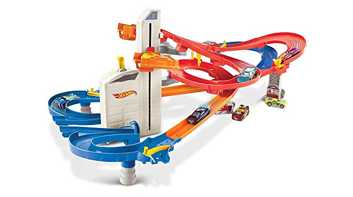 Hot Wheels Auto Lift Expressway - Ultimate Racing Fun