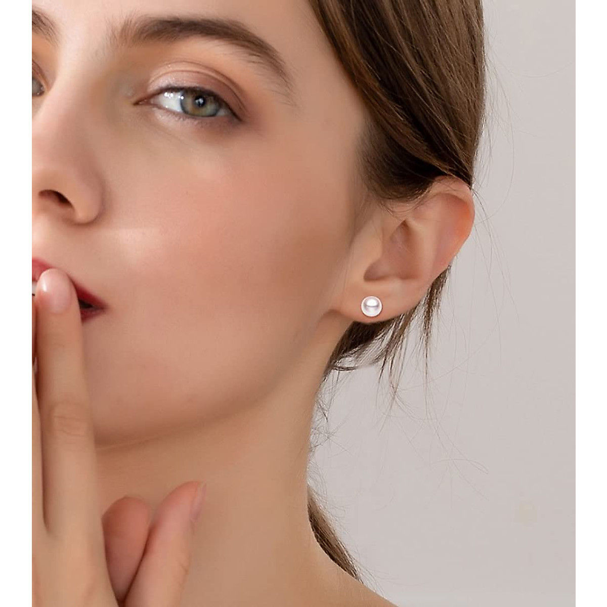 12 Pairs Pearl Stud Earrings, Hypoallergenic Surgical Steel Round Ball Beads Stud Earrings Set for Women Teen Girls（6mm 8mm 10mm 12mm）