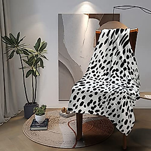 ZHXR Dalmatian Print Flannel Throw Blankets, Anti-Pilling Lightweight Cozy Blanket for Couch Sofa Bed,Decorative Plush Blanket All Season(50"x60")