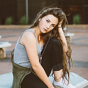 HGCXING USB C Headphone for iPhone 16 15 Pro Max Samsung S25 Ultra S24 FE Galaxy Tab S10+, HiFi Stereo Type C Earphone with Microphone, Wired Earbuds with Volume Control for iPad 10 Google Pixel 9 Pro