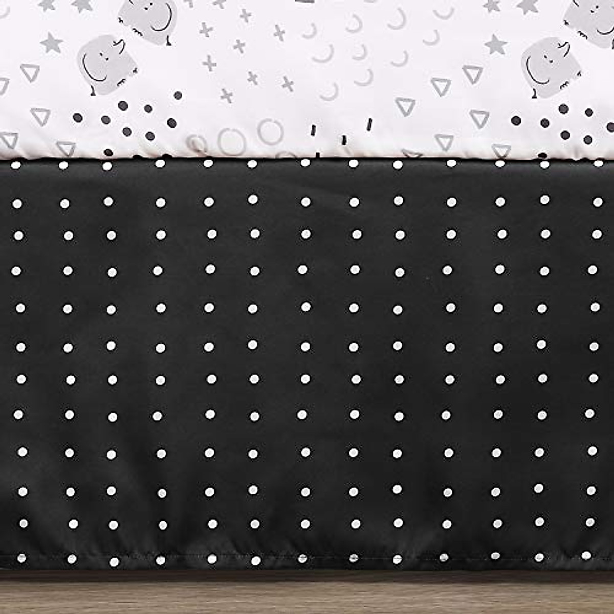 The Peanutshell Black and White Crib Bedding Set for Baby Boys or Girls - 3 Piece Nursery Set - Crib Quilt, Fitted Sheet, Dust Ruffle