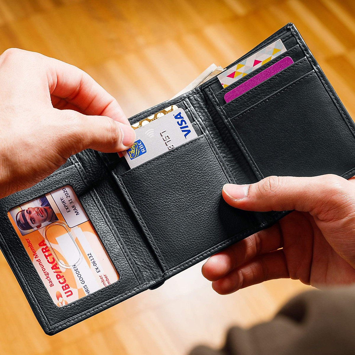 Leather Trifold Wallets for Men - RFID Blocking - Mens Trifold Wallet in Black