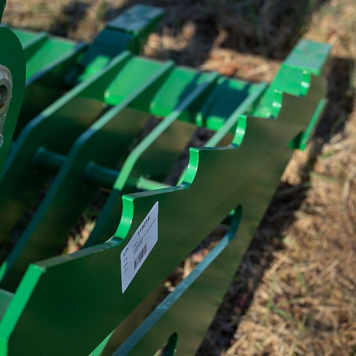 Titan Attachments 72in Fine Grade Rock Grapple Skeleton Bucket with Teeth, Fits John Deere Tractors with Hook and Pin Connection