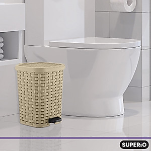 Superio Rattan Compact Trash Bin 6 Liter, Beige and Brown - Wicker Trash Can with Pedal Step On Lid