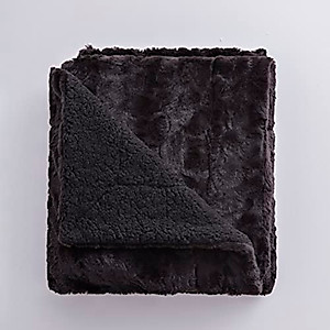 Extra Warm Faux Fur Throw Blanket for Couch & Bed - Super Soft Faux Fur Blanket & Throw for Sofa - Black Perfect Double Sided Fluffy Woven Throw Soft Blanket