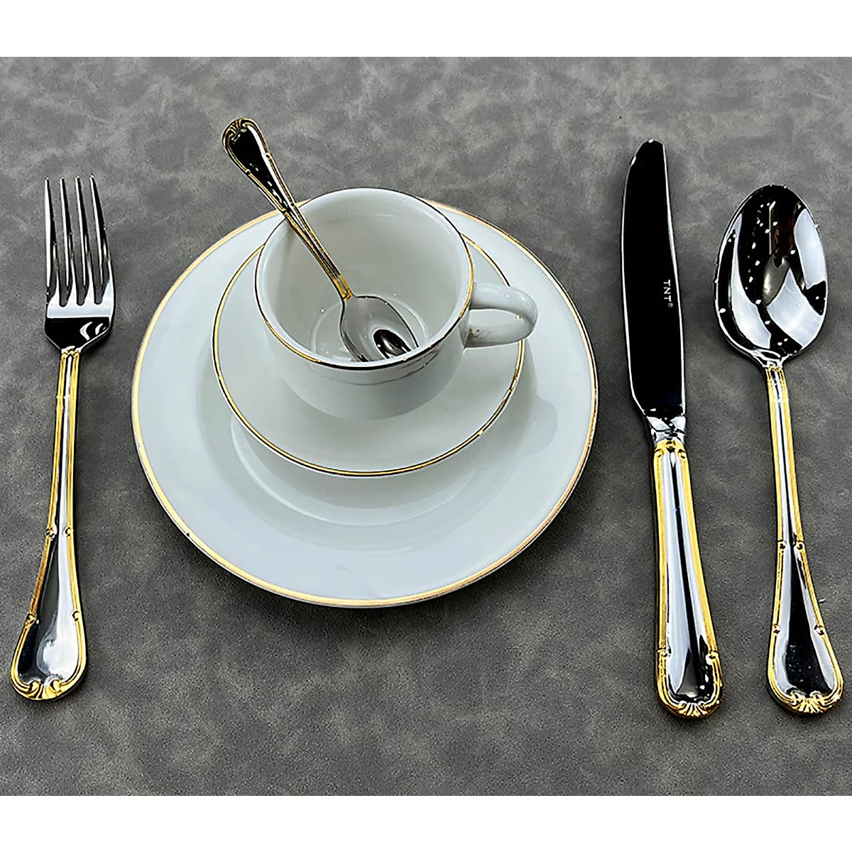 Luxury Silverware Set for 6, Retro Royal Palace Style Stainless Steel Flatware Cutlery with Gold-Plated Trim, 24-piece Eating Tableware for Wedding Home Kitchen Hotel Restaurant