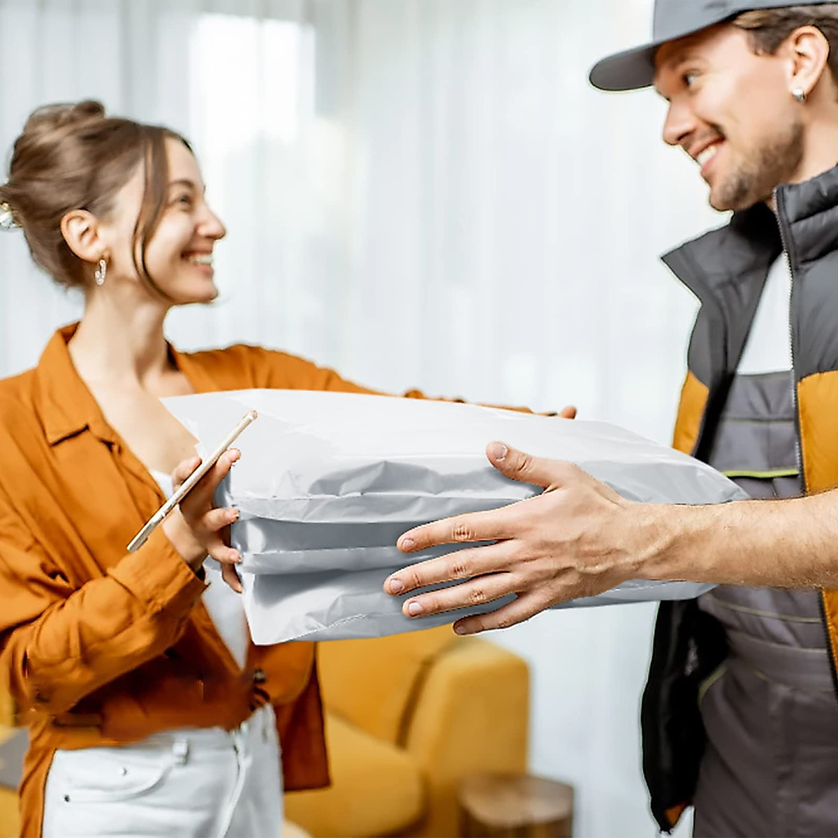 Metronic Poly Mailers 10x13 100 Pcs | Medium Shipping Bags for Clothing | Mailing Bags for Small Business, Shipping Envelopes,Packing Bags in White