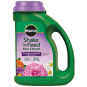 Miracle-Gro Shake 'n Feed Continuous Release Rose and Bloom Plant Food, 4.5-Pound (Slow Release Plant Fertilizer)