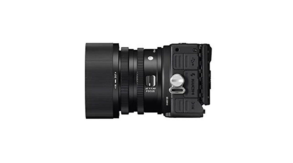 Sigma fp: World's Smallest Full-Frame Camera + 45mm Lens