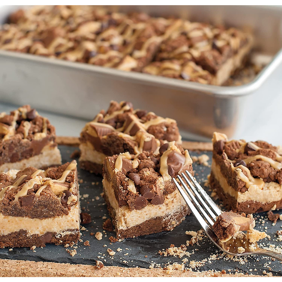 Nordic Ware Natural Aluminum Commercial Cake Pan with Lid, Rectangle Pan with Lid Silver, 9 x 13