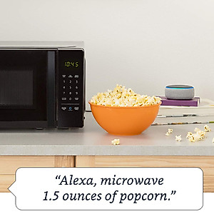 AmazonBasics Microwave with Echo Flex
