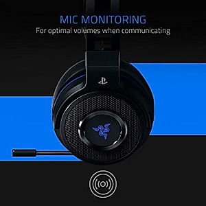 Razer Thresher - Lag-Free Wireless Connection - Retractable Digital Microphone - Gaming Headset Works with PC & PS4