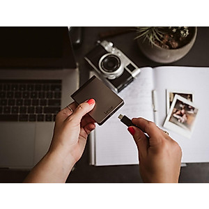 Lexar 1TB SL200 Portable SSD, Read/Write Speeds of up to 550/400 MB/s, USB-C, External Solid State Drive (LSL200X001T-RNNNU)