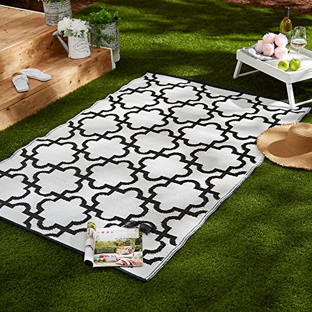 DII Reversible Outdoor Lattice Woven Rug, 4x6 Ft, Black