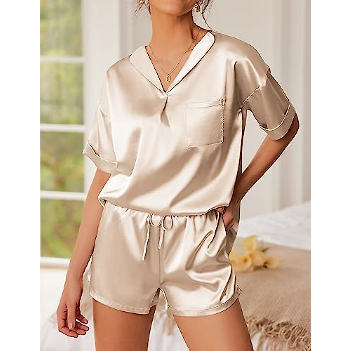 Ekouaer Satin Pajamas Set for Women Short Sleeve Silk Pj Sets Soft Sleepwear Top Champagne