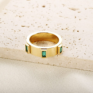 JINHUI Green Emerald Ring for Women, 18k Gold Plated Delicate Emerald Cut Ring, Dainty Birthstone Ring Jewelry Gift (Size 8).