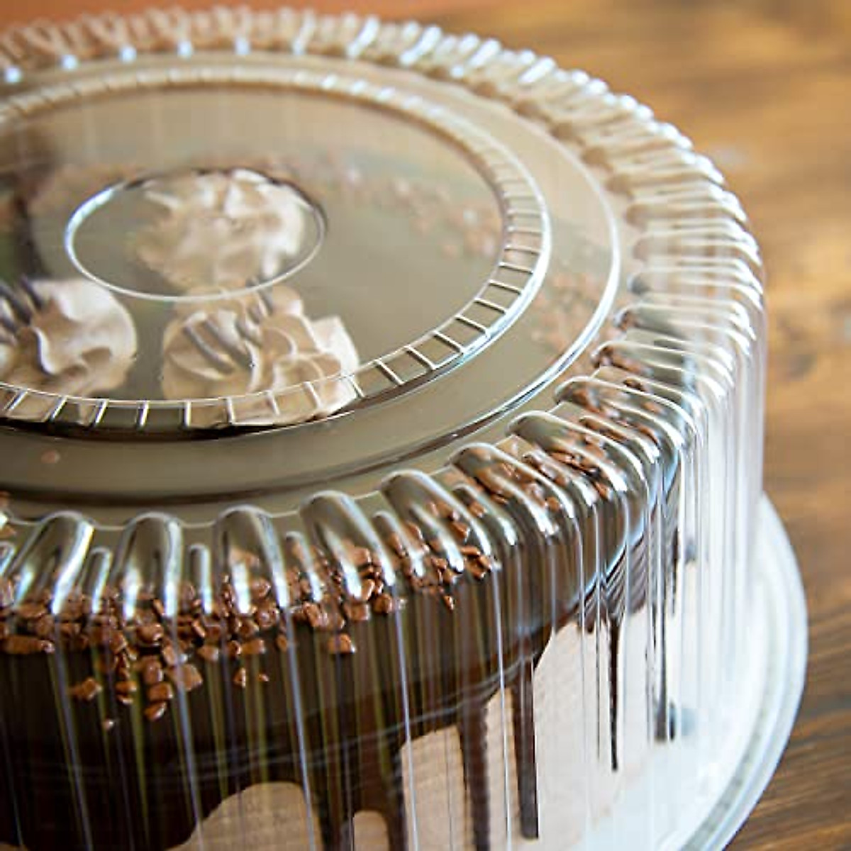 Get 9" Plastic Cake Containers with Lids & Boards | 5 Sets