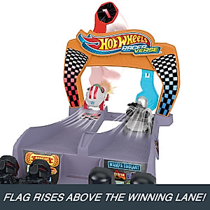 Hot Wheels Star Wars RacerVerse Toy Car Track Set & 2 Die-Cast Racers, Grogu's Great Race, U44Inspired by Star Wars, with Grogu and The Mandalorian