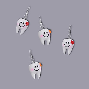 Seakuur 2 Pairs Cute Tooth Dangle Earrings for Women Funny Dentist Jewelry Graduation Gift (White)