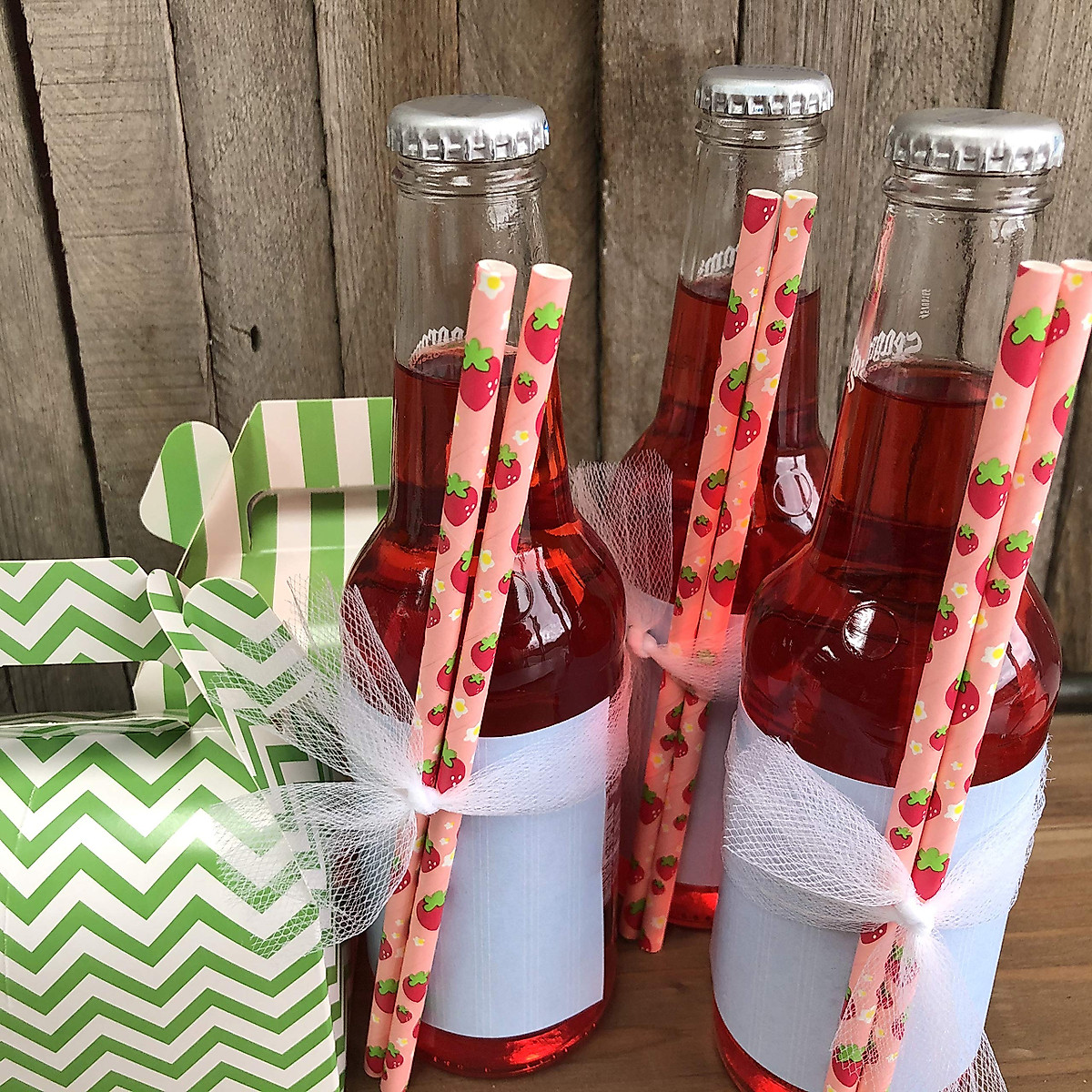 Strawberry Pattern Paper Straws - Valentine - Pink Red Green - 7.75 Inches - 100 Pack