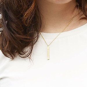 EVE'S ADDICTION Custom Engraved Gold Tone Vertical Name Bar Necklace, 16" Long Chain - Personalized Pillar Necklace - Family Necklace - Gift for Mom - Gifts for Mom