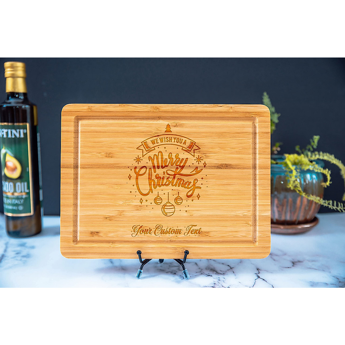 Merry Christmas Cutting Board, Personalized Christmas Decoration Board, Gift for Mom,Grandma, Couples, Unique Gift For Holiday Season, Customize Cutting Board