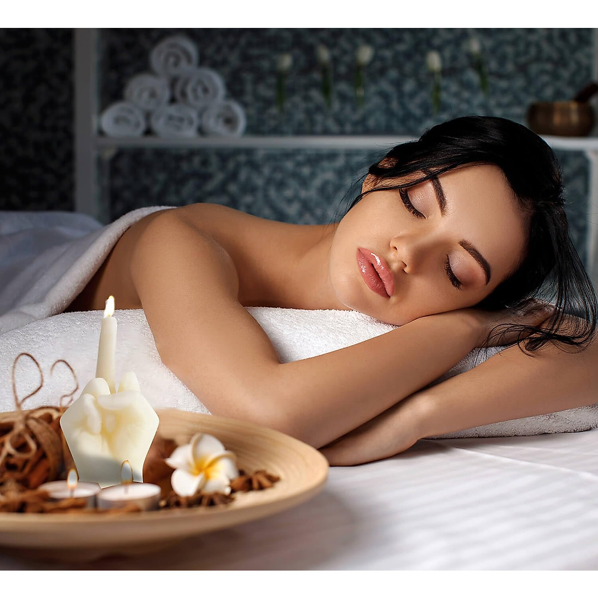 Hozodusi Middle Finger Scented Candle, Retro Funky Apartment Decor Aesthetic Pine Fragrance Soy Wax Hand Gesture Cute Candles, Trendy Cozy Unique Fun Decor for House Home Room and Bedroom