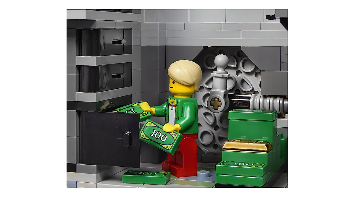 Build the LEGO Brick Bank 10251 - Expert Construction Set