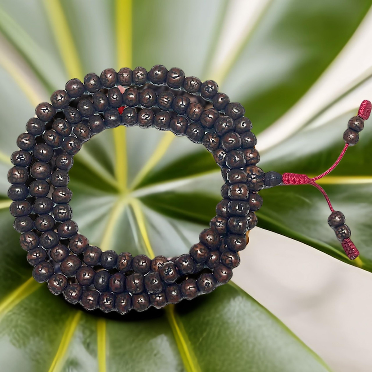 Agan Traders Women's 2024 Meditation Prayer Beads Necklace Healing Power Tibetan Buddhist Wrist Japa Mala (83 BM, 8, Raktu)