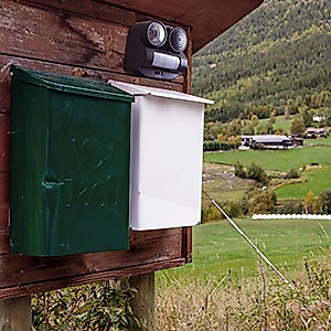 Serene Life Electronic Mountable Outdoor Pest Repeller - 2018 Upgraded Battery Powered Ultrasonic Sound Eco Humane Home Lawn Yard Garden Bird and Bat Repellent Control w/ Motion Sensor, Light PSLBRP4