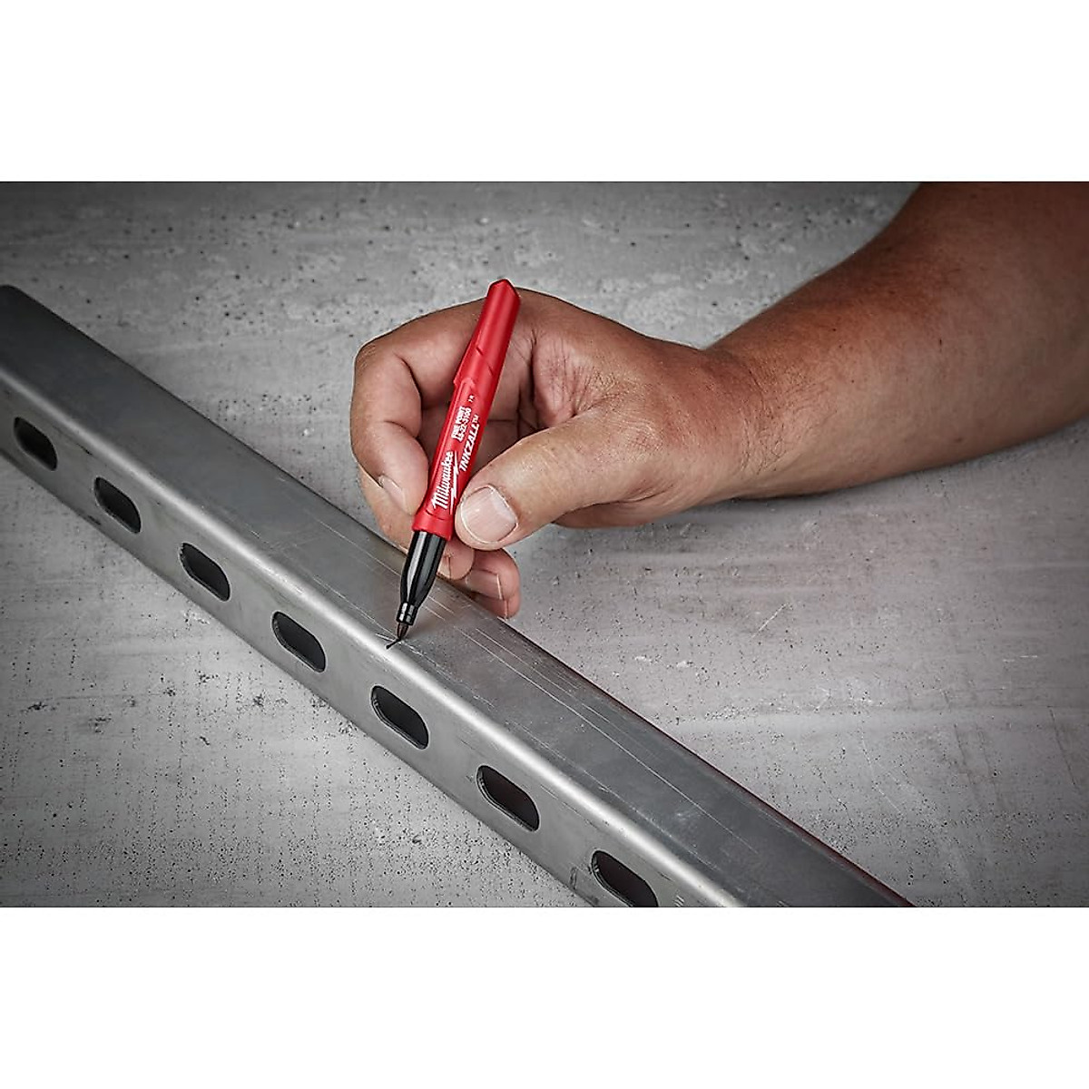 Milwaukee 48-22-3100 Inkzall Jobsite Fine Point Black Permanent Marker 12 Pack