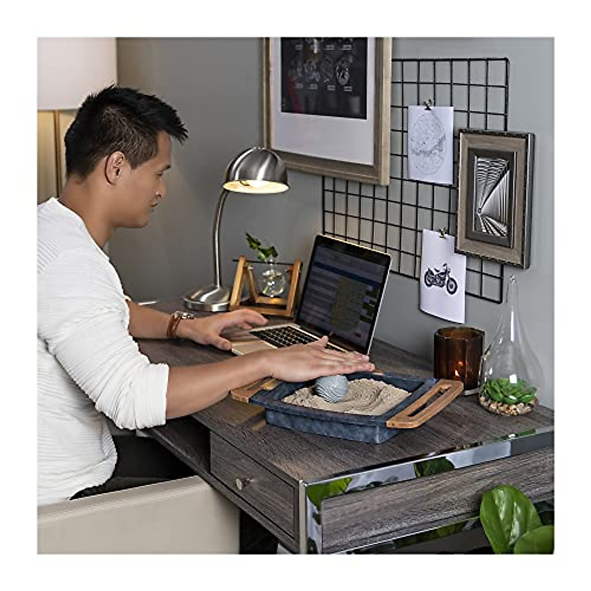 Kinetic Sand Kalm, Zen Garden Box Fidget Toy with All-Natural Kinetic Sand and 3 Tools for Relaxing Play, Sensory Toys, Sand Toys for Adults and Kids