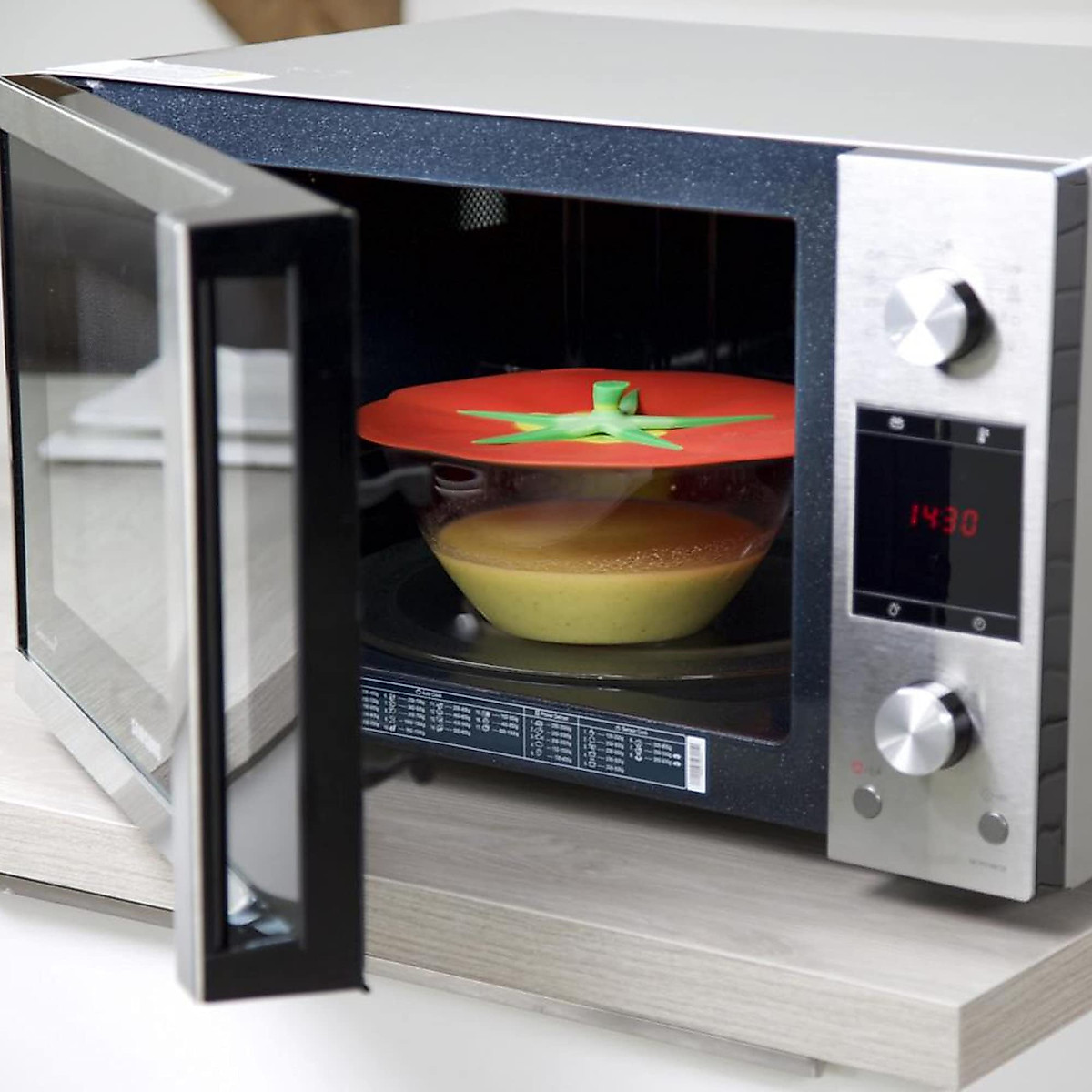 Charles Viancin - Tomato Silicone Lid for Food Storage and Cooking - 8''/20cm - Airtight Seal on Any Smooth Rim Surface - BPA-Free - Oven, Microwave, Freezer, Stovetop and Dishwasher Safe