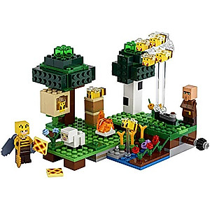 LEGO Minecraft The Bee Farm 21165 Minecraft Building Action Toy with a Beekeeper, Plus Cool Bee and Sheep Figures, New 2021 (238 Pieces),Multicolor