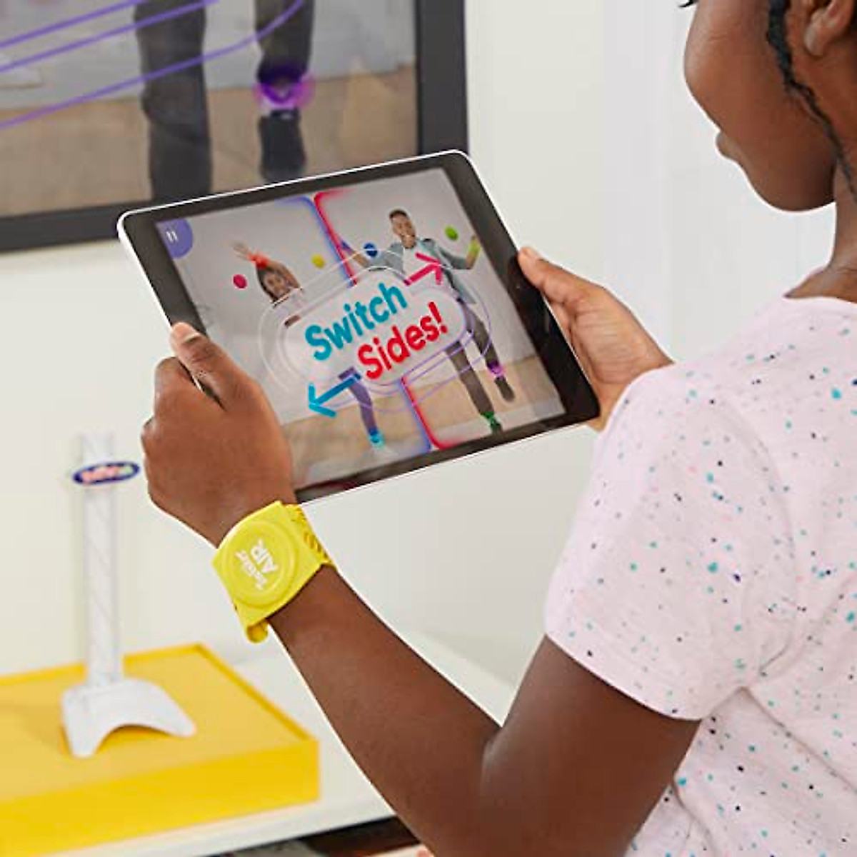 Hasbro Gaming Twister Air Game | AR App Play Game with Wrist and Ankle Bands | Links to Smart Devices | Active Party Games for Kids and Adults | Ages 8+ | for 1+ Players | F8158