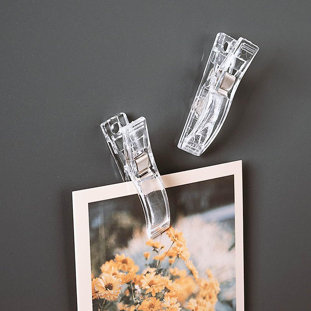 20 PCS Hanger Clips for Pleated Paper Blinds Shades, Multi-Purpose Plastic Hanger Clips Clear Plastic Blinds Clips Strong Pinch Finger Clips for Window Blinds Shades Clips That Hold Curtains