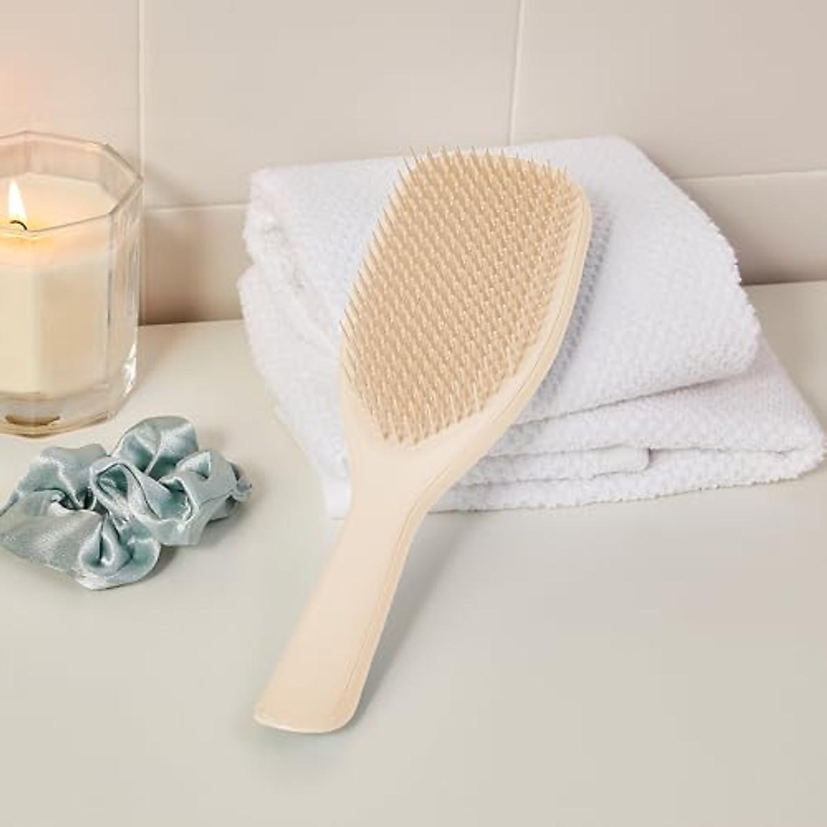 Tangle Teezer Large Ultimate Detangler Hairbrush for Wet & Dry Hair, Eliminates Knots & Reduces Breakage for Long, Thick, & Curly Hair Types, Vanilla