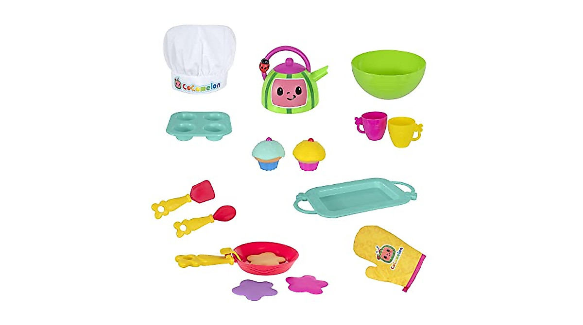 CoComelon Deluxe Feature Roleplay, Little Kitchen - Includes ...